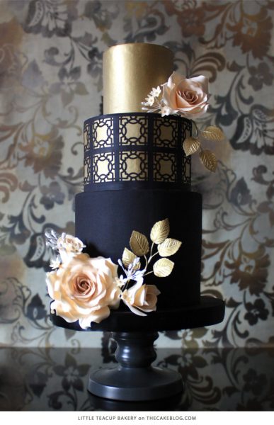 10 Pretty Black Cakes | The Cake Blog